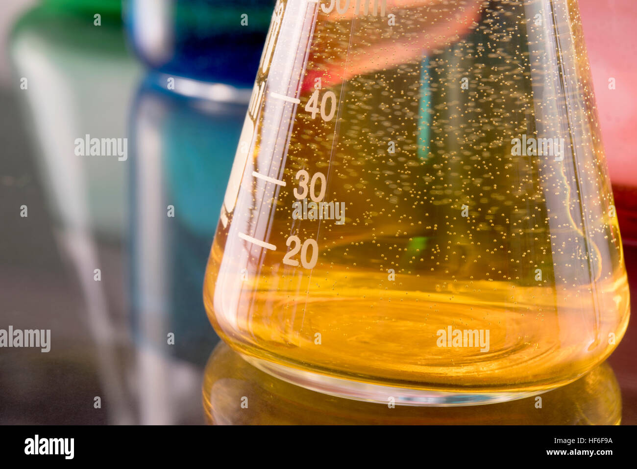 Chemistry abstract hi-res stock photography and images - Alamy
