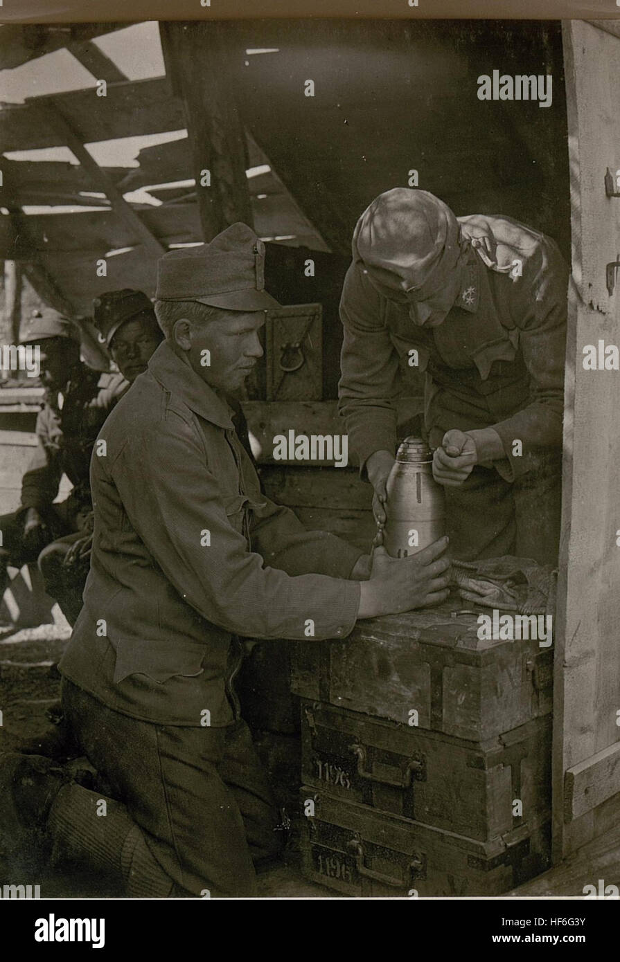 12cm shell shrapnel testing at artillery position, 1917, German Army ...