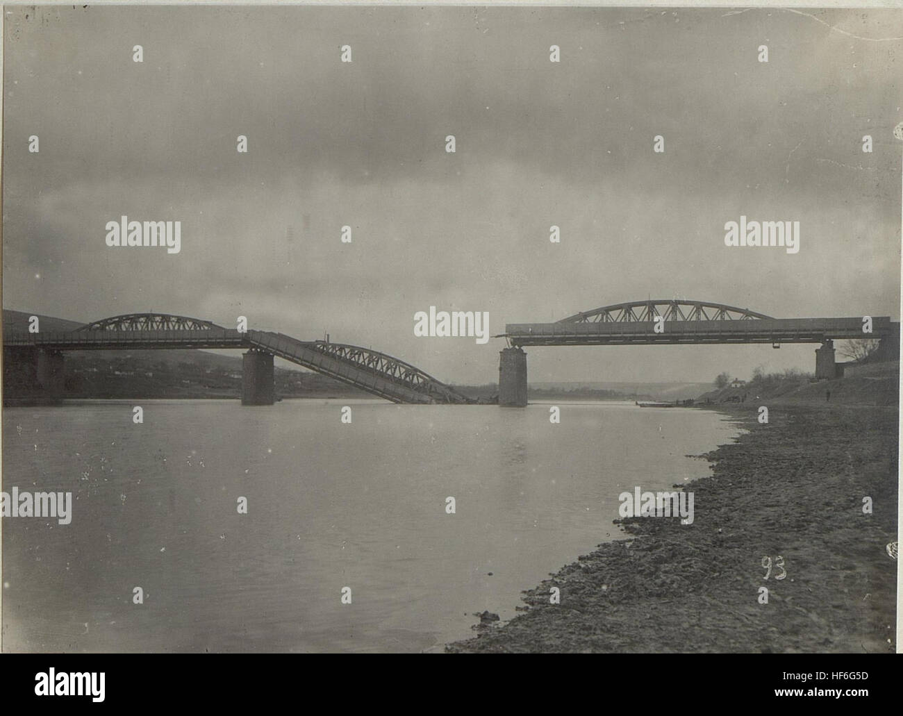 Destroyed dniester bridge hi-res stock photography and images - Alamy