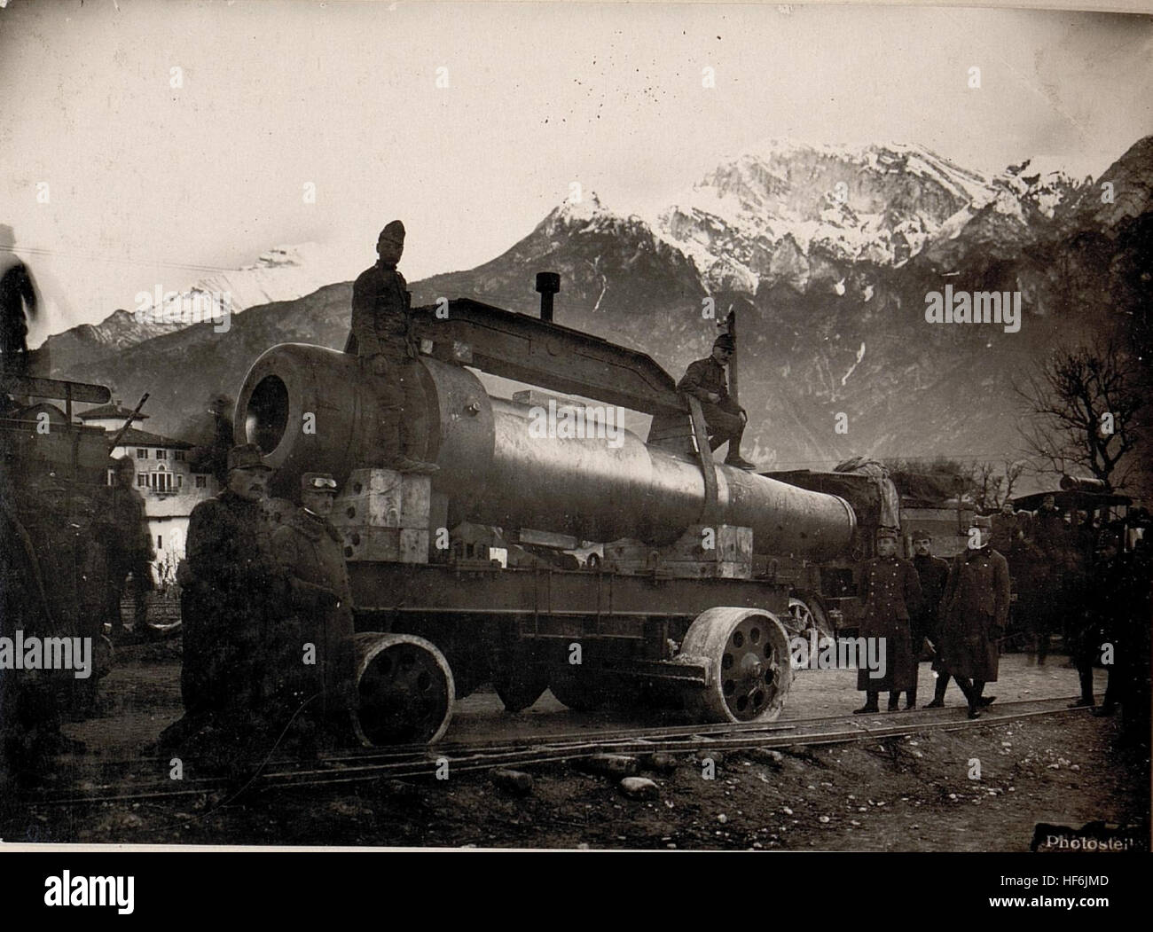 Etschtal (near Magre Saddle), 42cm gun carriage, WWI Stock Photo - Alamy