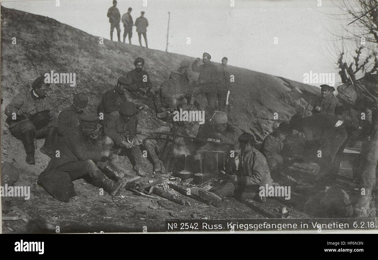 Russian prisoners of war in Venetia, 6 February 1918, World War I ...