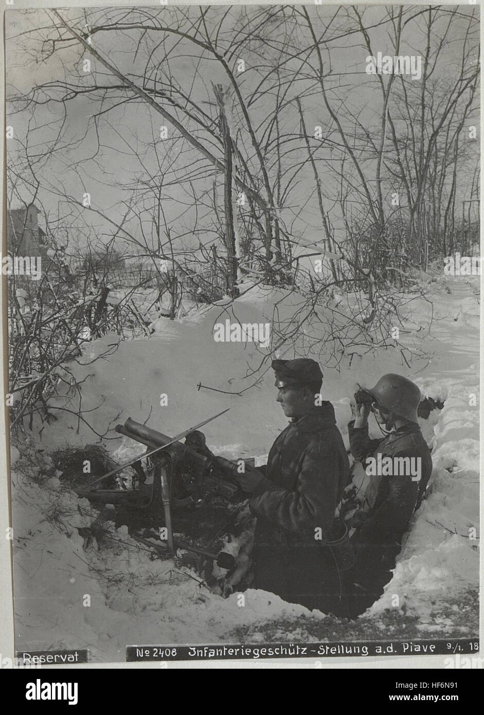 Infantry gun position on the Piave, 9th January 1918, World War I ...