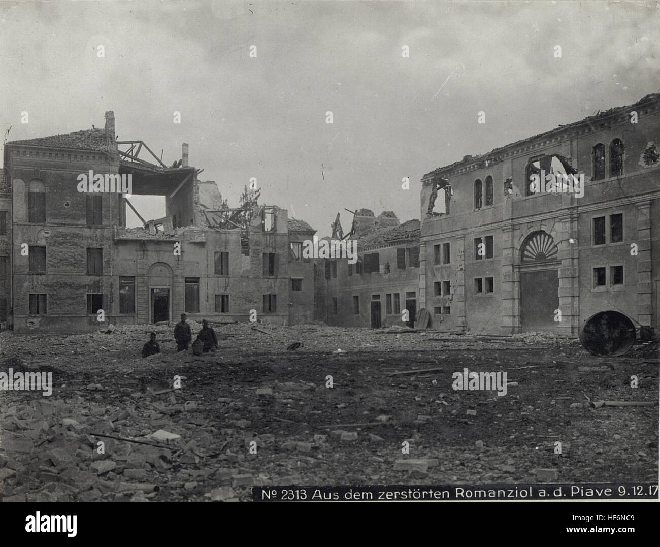 The destroyed village of Romanziol on the Piave River front during ...