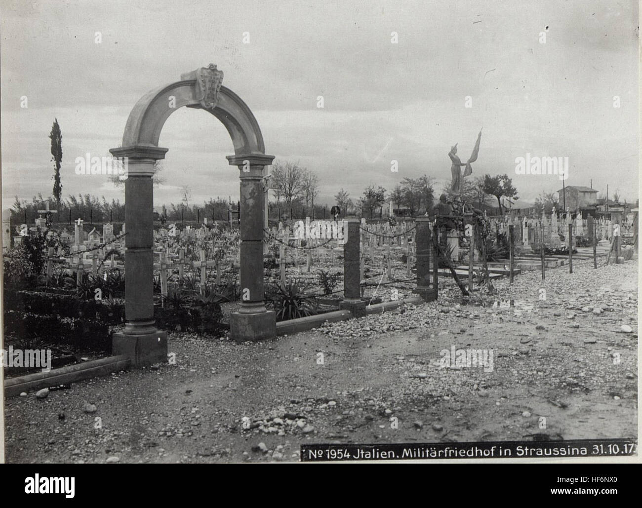 Military cemeteries italy hi-res stock photography and images - Alamy