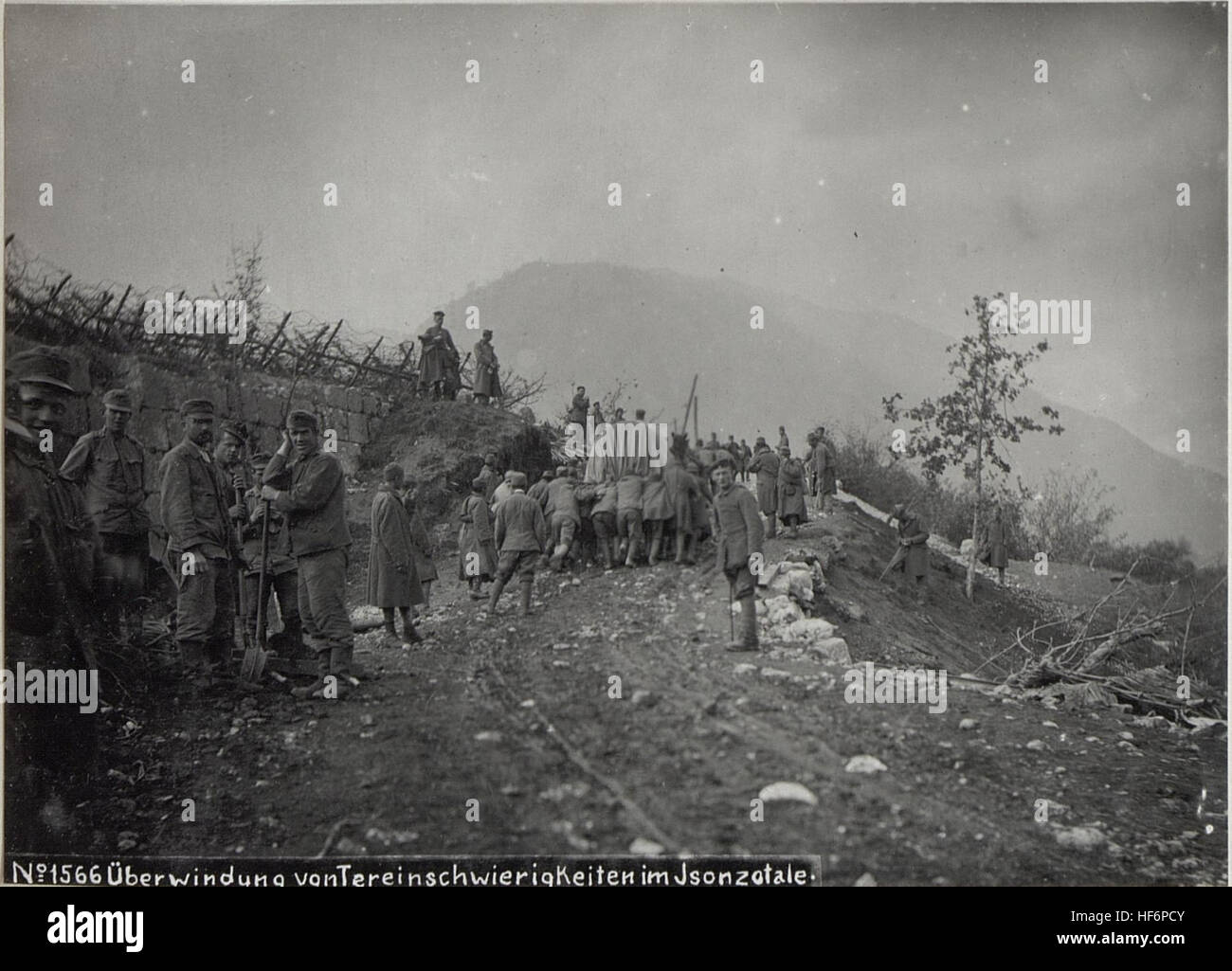 Overcoming terrain difficulties in Isonzo Valley, World War I, November ...