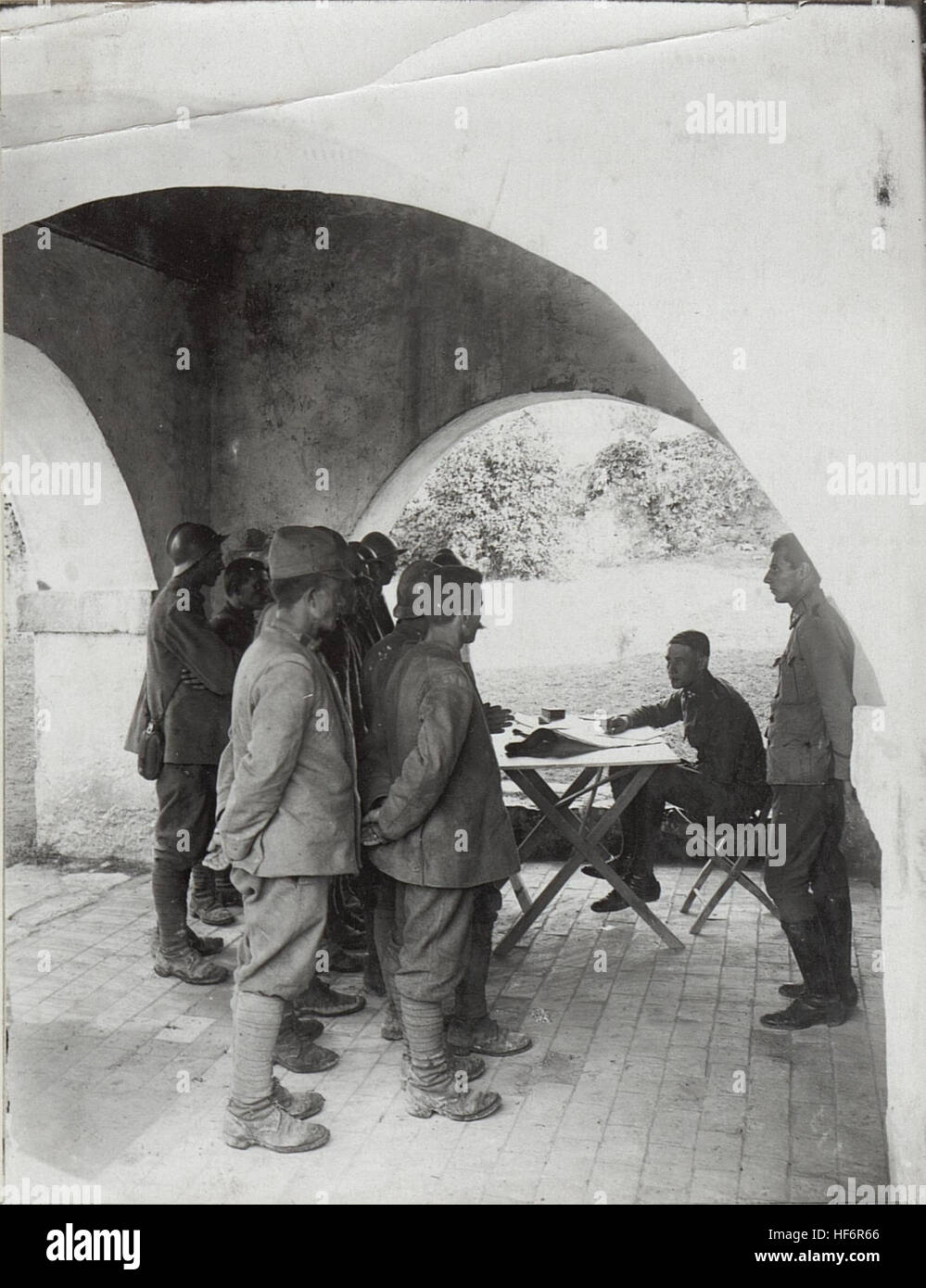 Interrogation of Italian prisoner, 15602795, First World War, Europeana ...