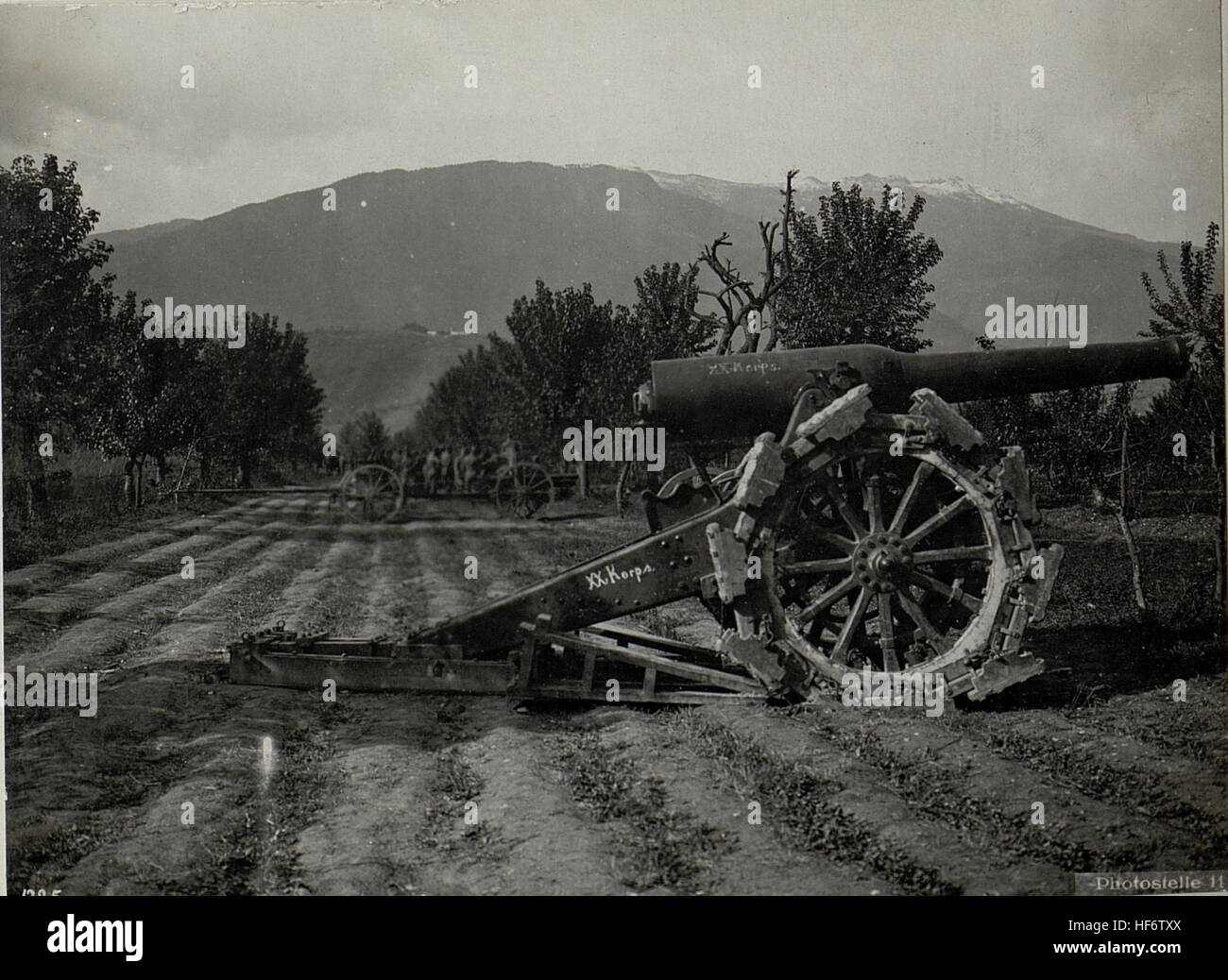 Captured Italian artillery in Caldonazzo, Italy, during World War I ...