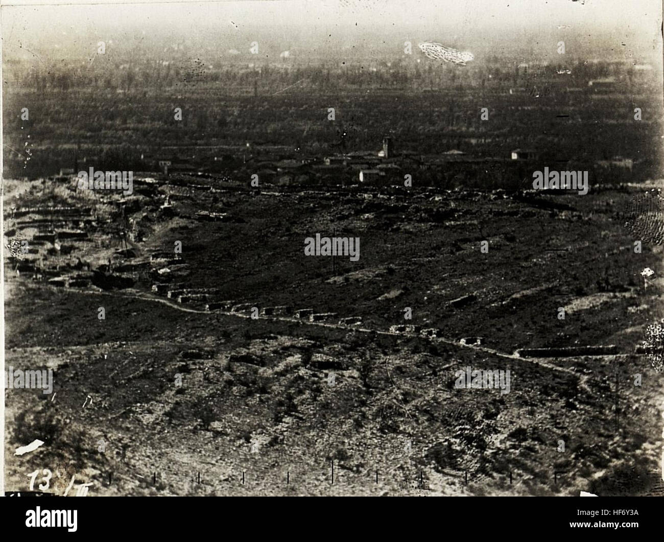 Trench positions and accommodations between Kote 77 and 121, World War ...