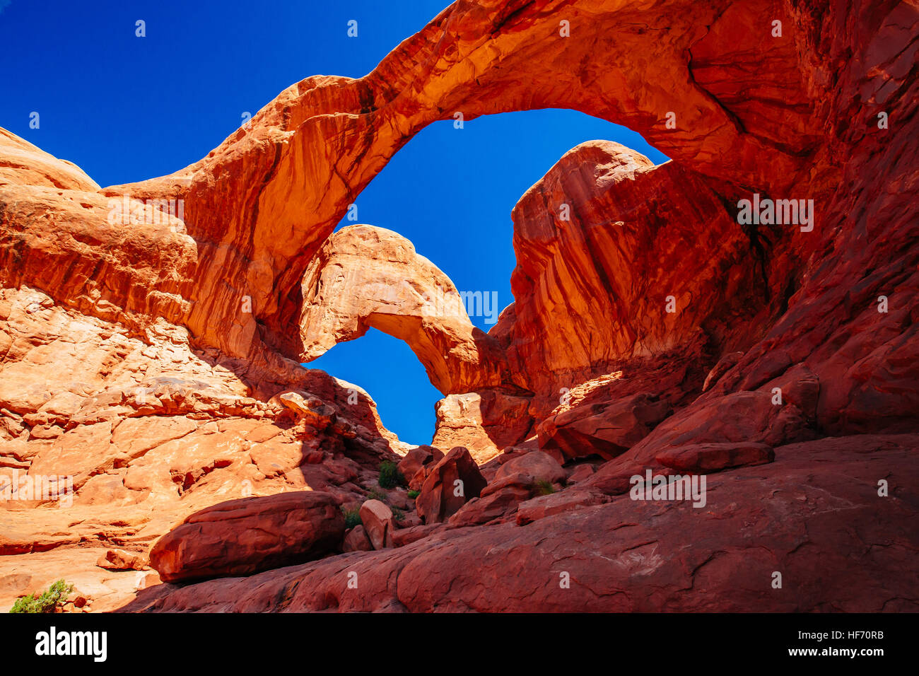Broken double arch hi-res stock photography and images - Alamy