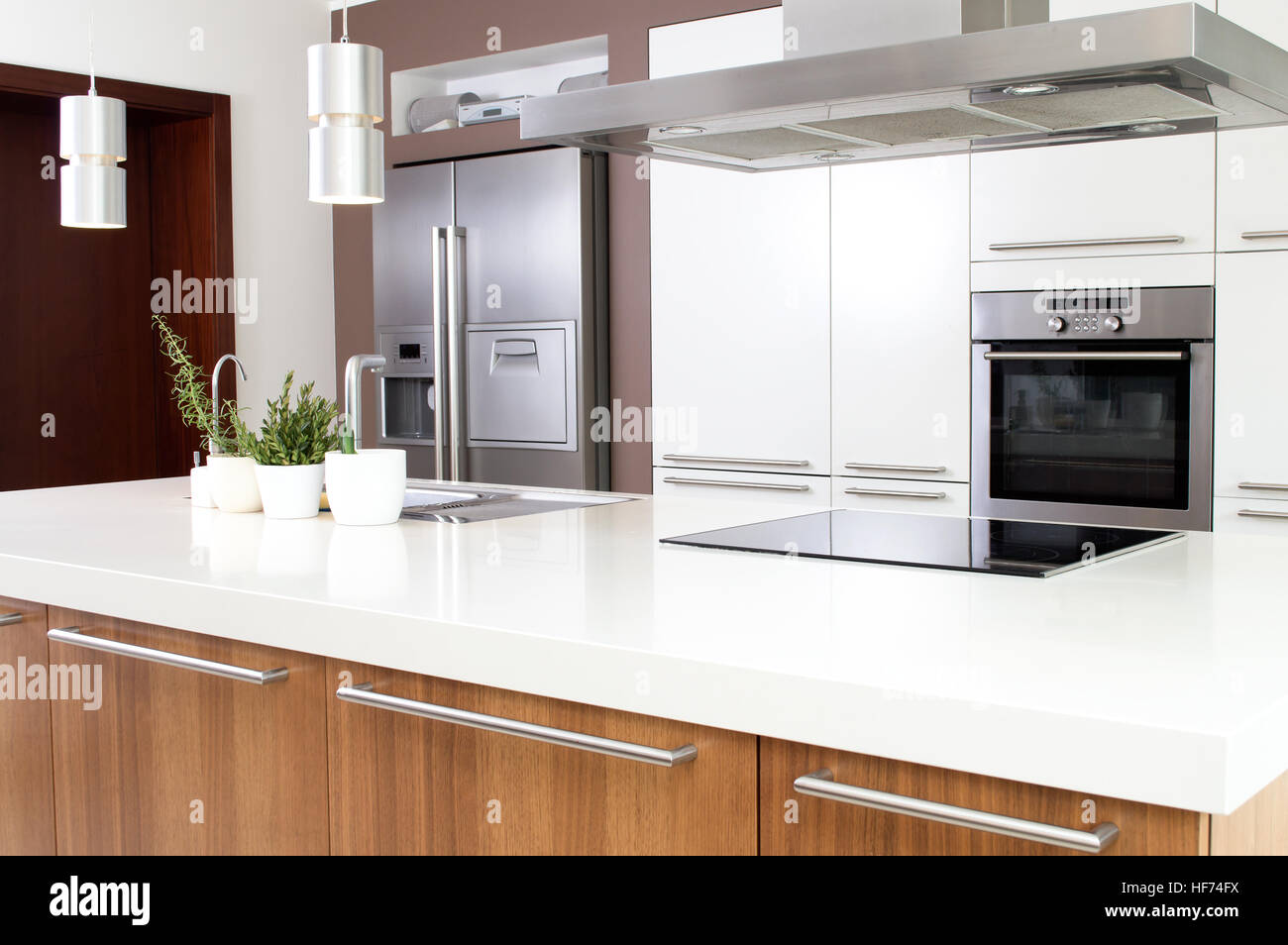 Modern white goods hi-res stock photography and images - Alamy