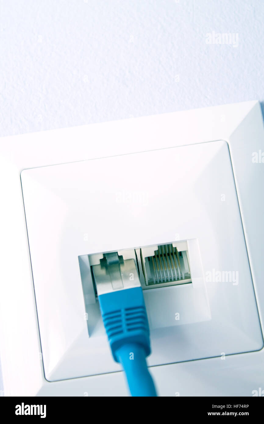 Wall socket computer hi-res stock photography and images - Alamy