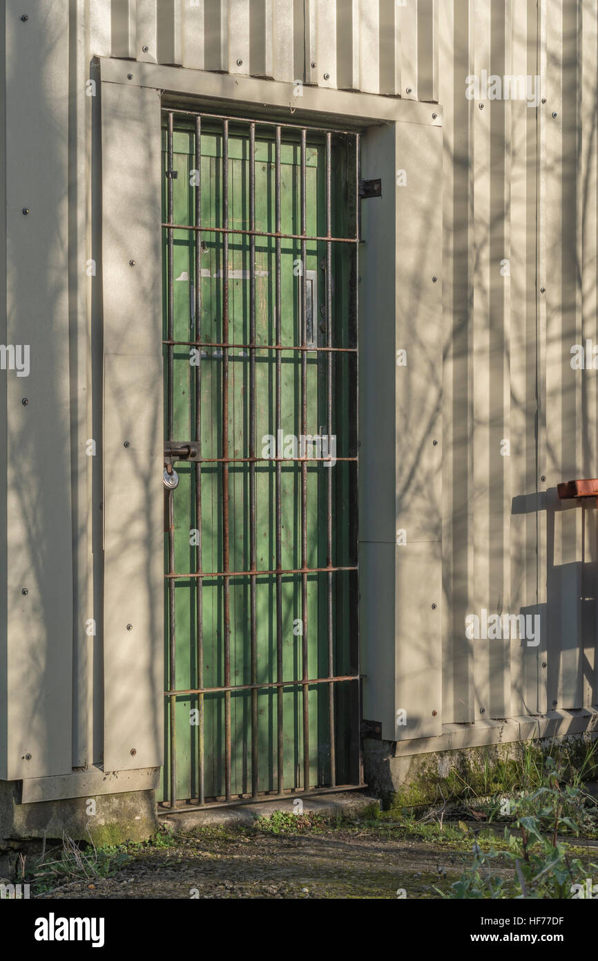 Obstructed entry hi-res stock photography and images - Alamy