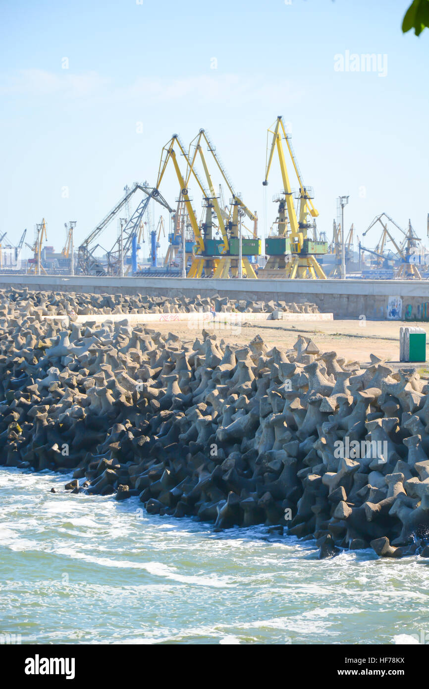 Industrial harbor hi-res stock photography and images - Alamy