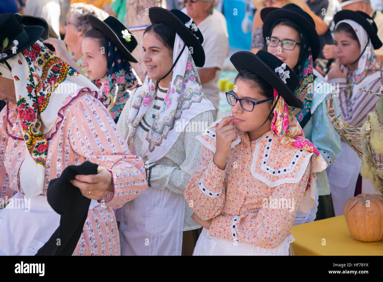 traditional potugese Dance at the Saturday Market in the town of Loule ...
