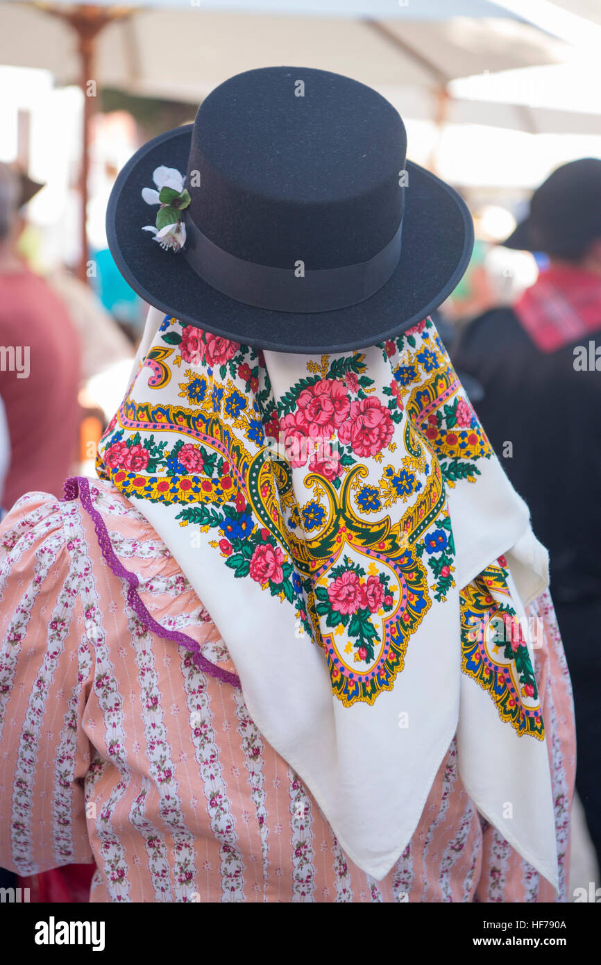 traditional potugese Dance at the Saturday Market in the town of Loule ...