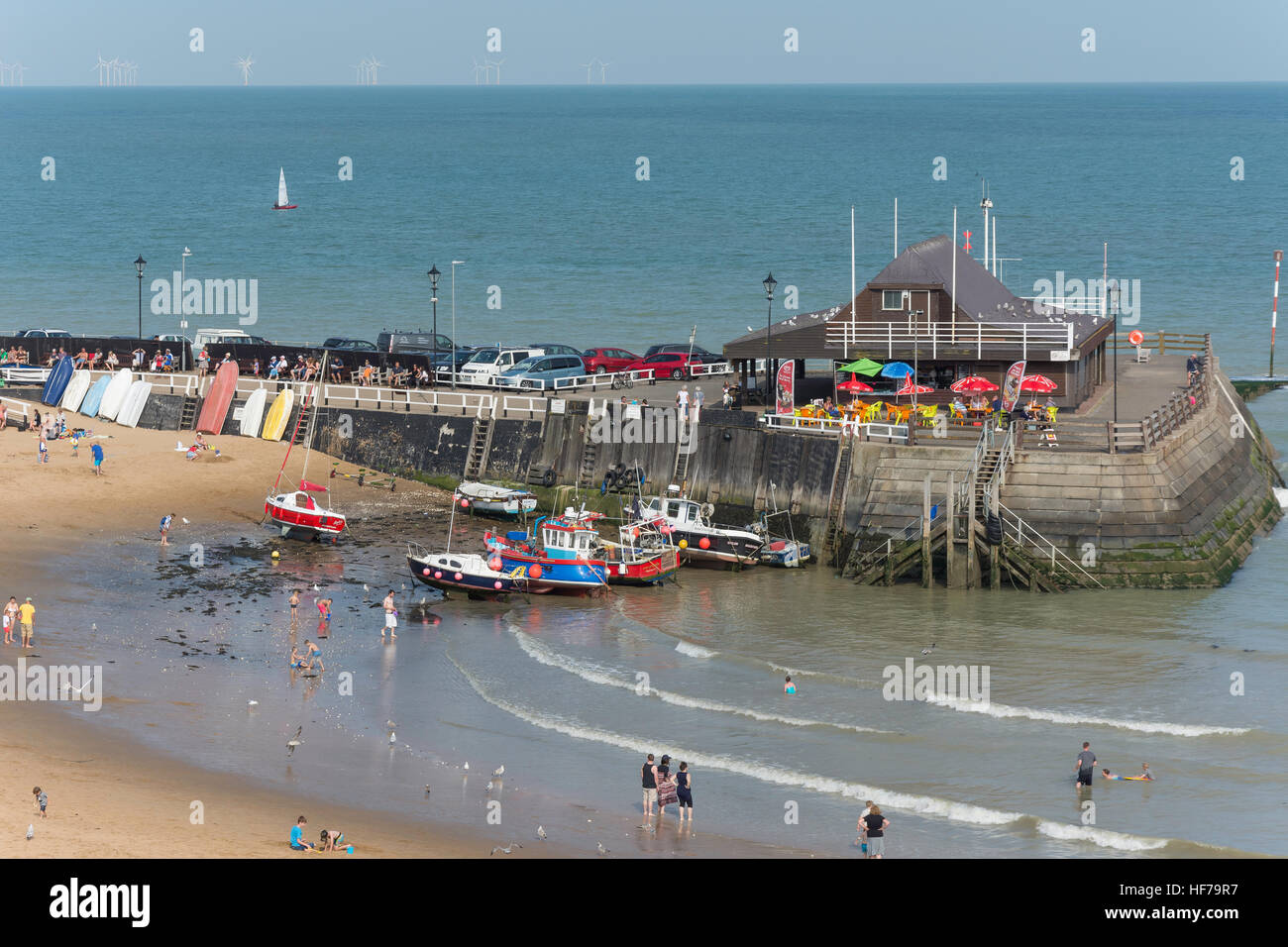Broadstairs pier hi-res stock photography and images - Alamy