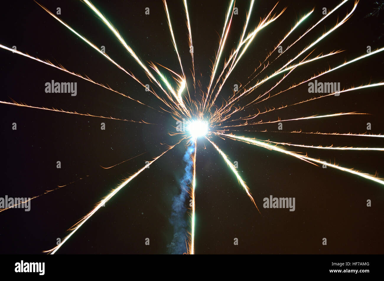 Firework patterns hi-res stock photography and images - Alamy