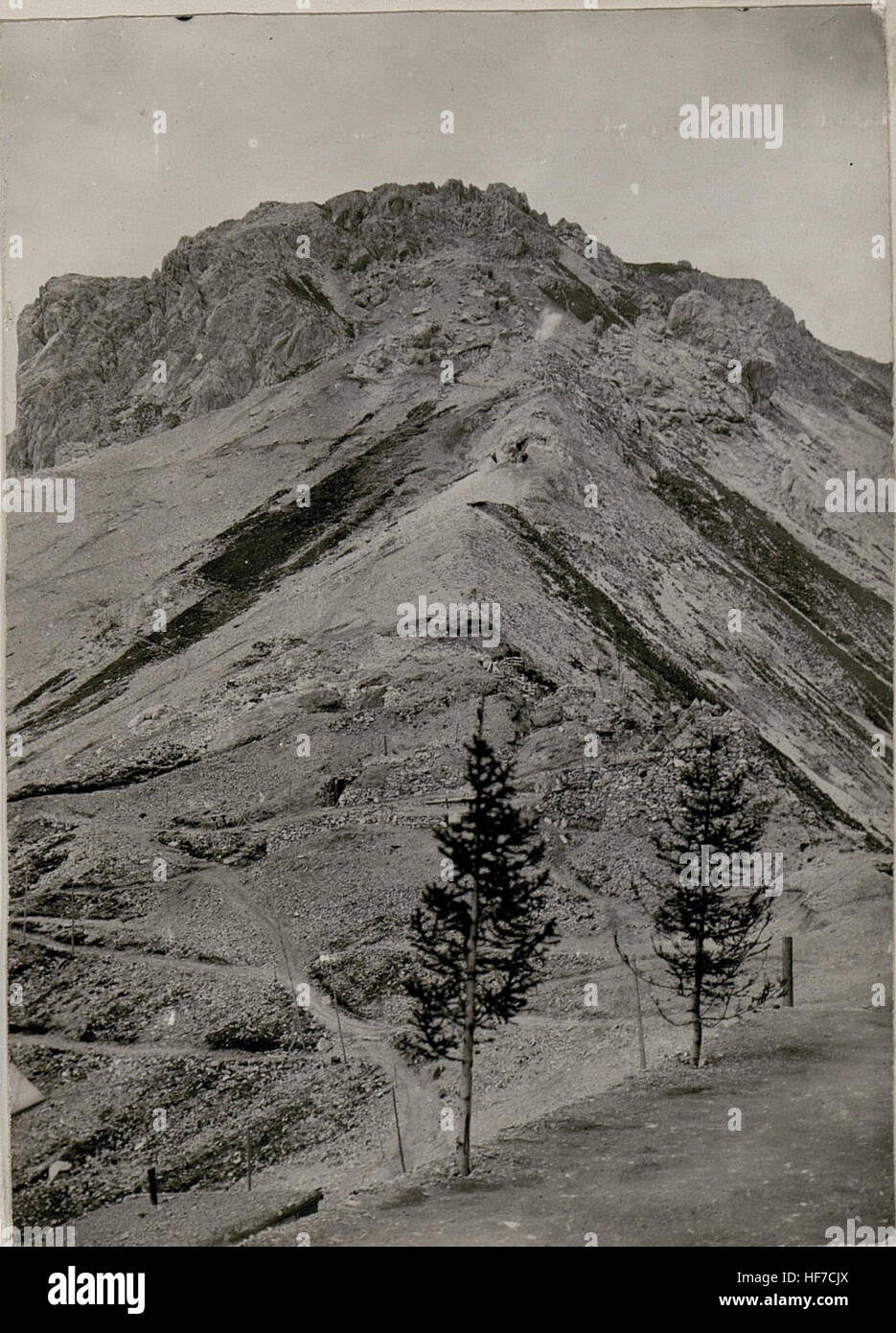 Pass le selle hi-res stock photography and images - Alamy