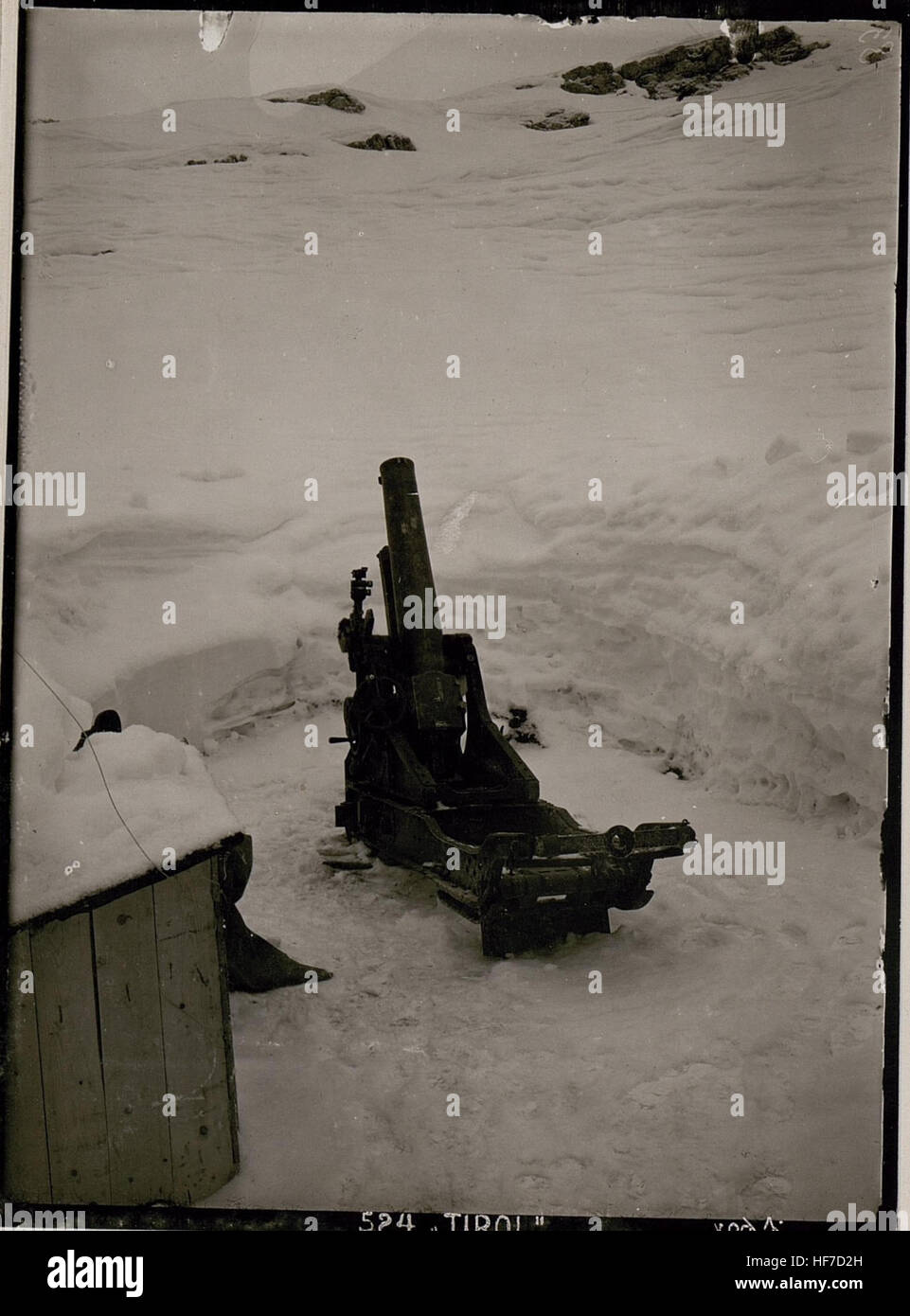 Crest Plateau, 10 cm Howitzer in the loop, WWI, Europeana Collections ...