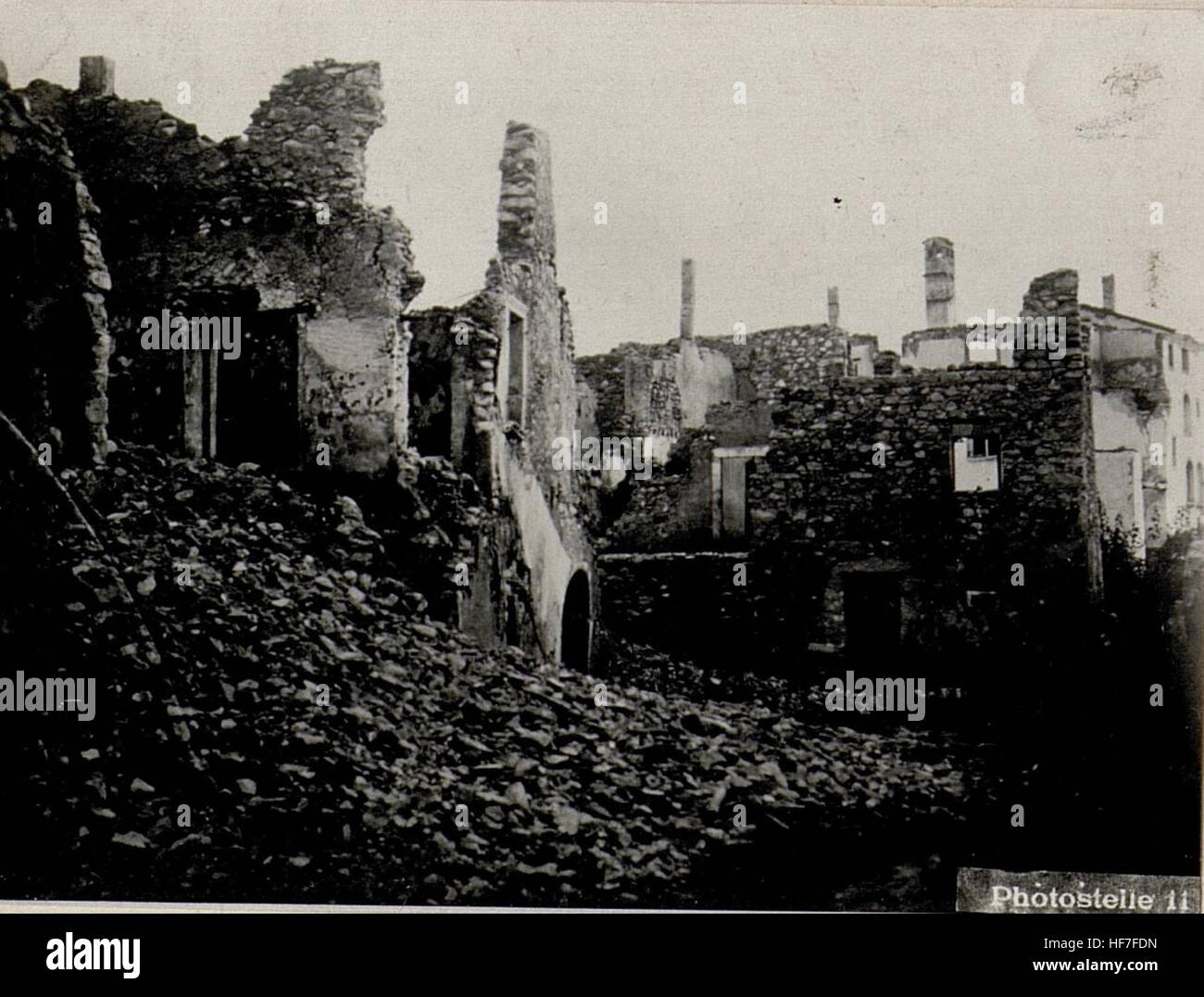 Trench first world war italy hi-res stock photography and images - Alamy