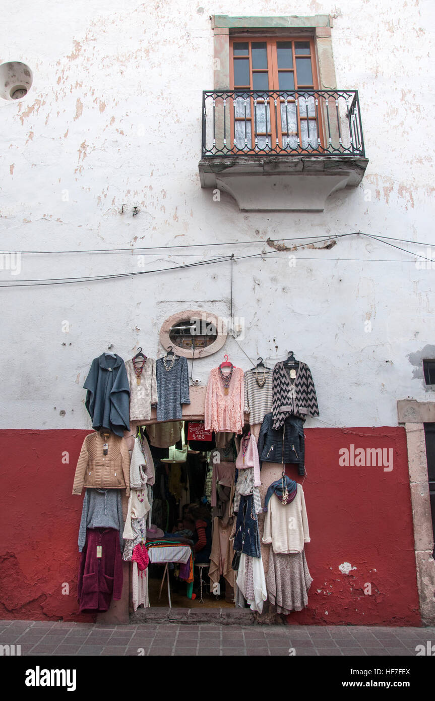 Small shop mexico hi-res stock photography and images - Alamy