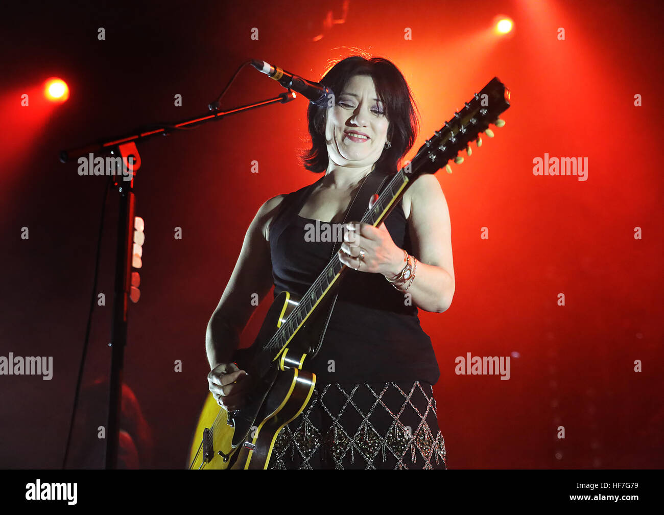 Lush Performing Their Last Ever Gig at Manchester Academy Featuring ...