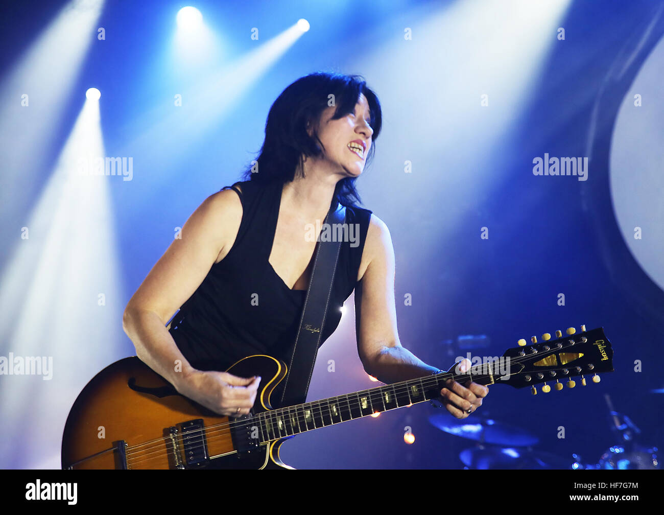 Lush Performing Their Last Ever Gig at Manchester Academy Featuring ...