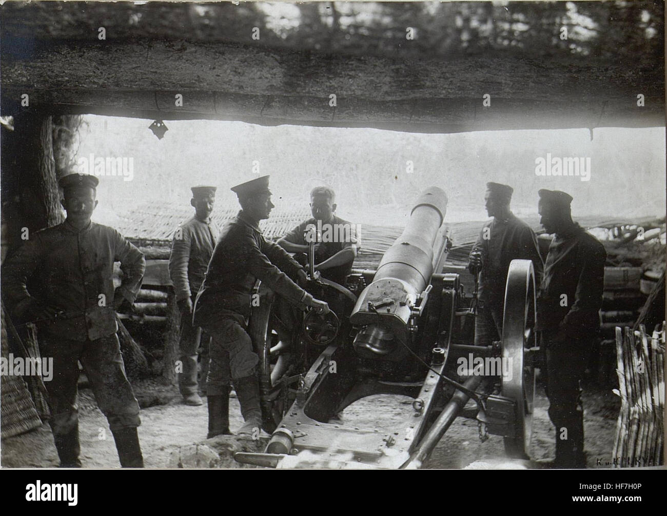 This image from the Europeana Collections depicts a World War I scene ...