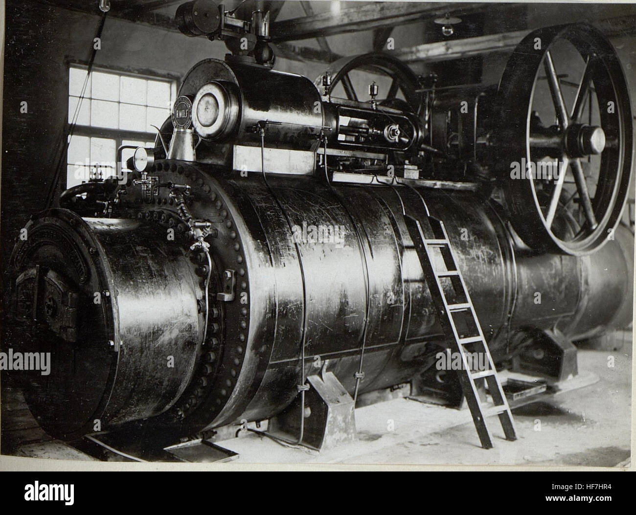 This historical image illustrates technical military equipment used ...