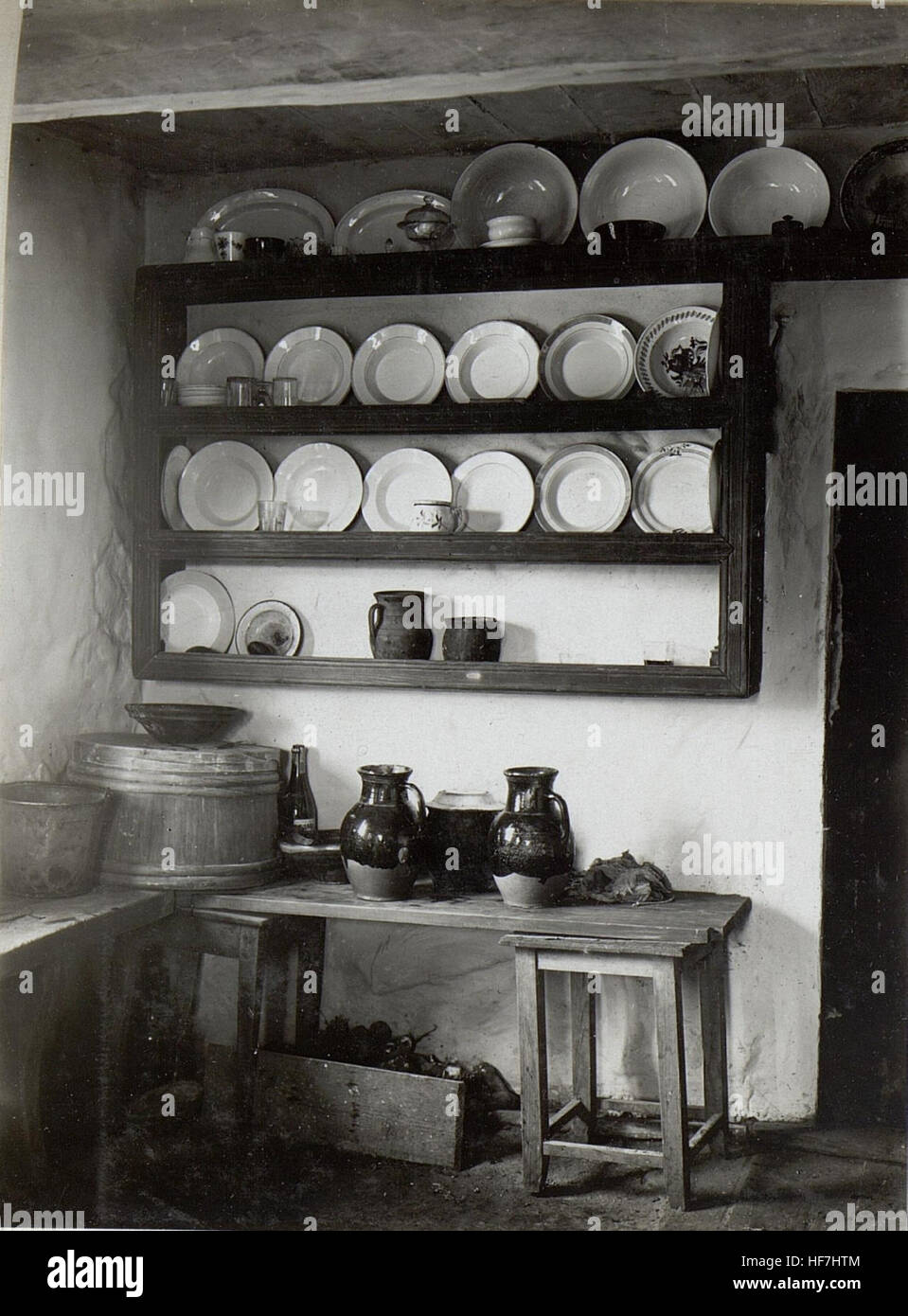 This historical image collection from the First World War depicts ...