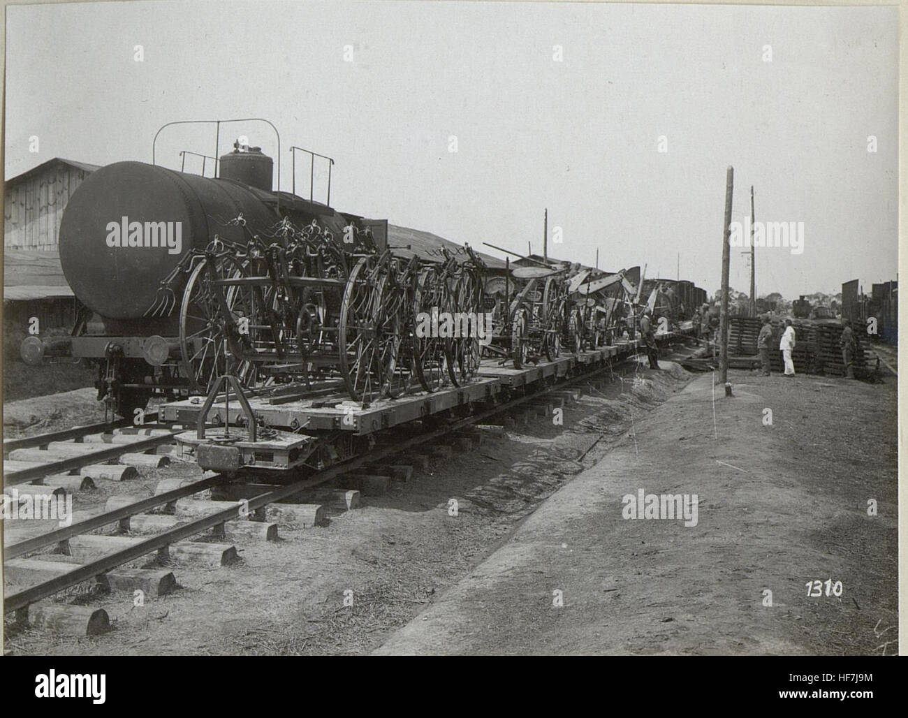 Versorgungszug hi-res stock photography and images - Alamy