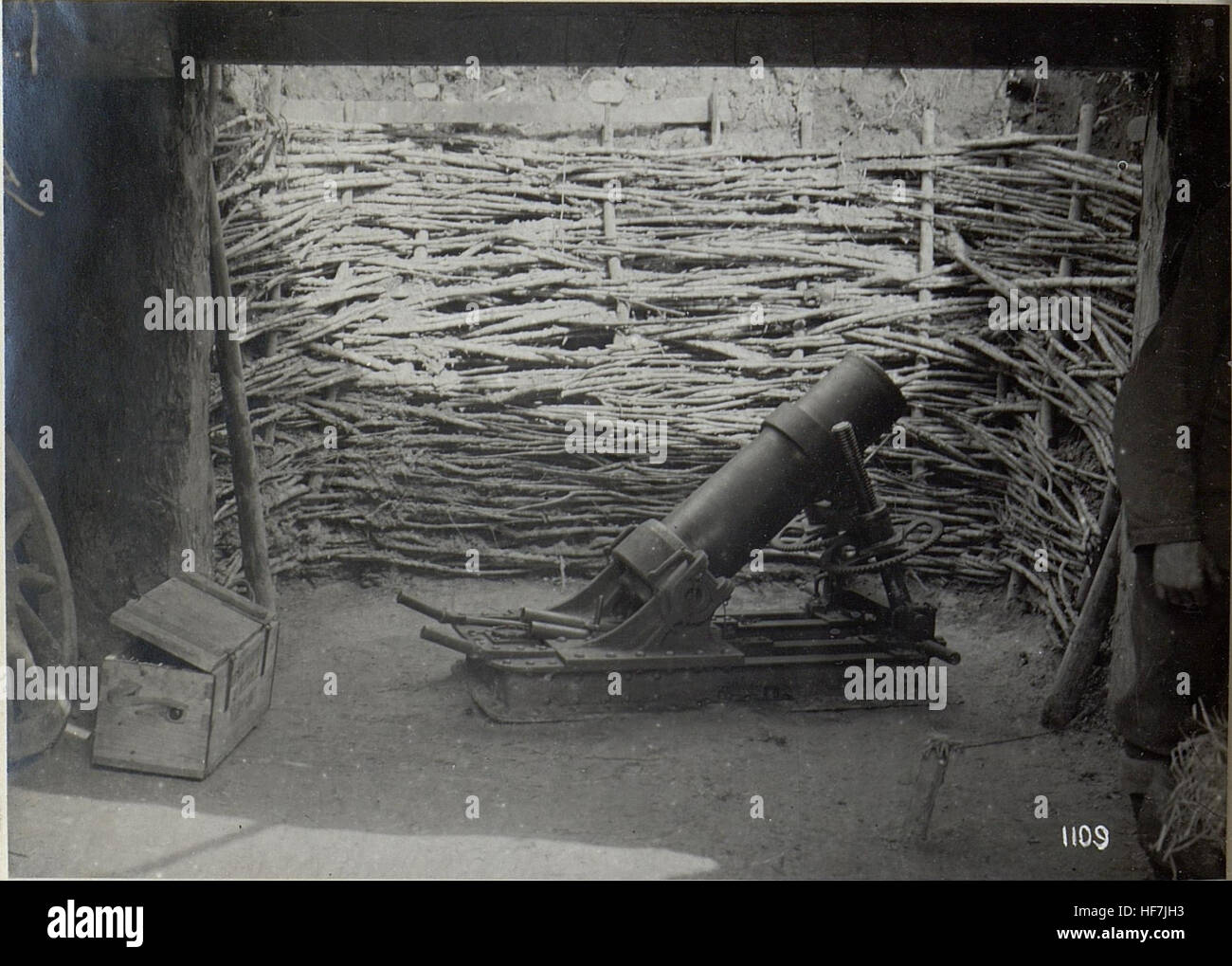 This photograph depicts a German heavy mortar, the ‘Schwere Minenwerfer ...