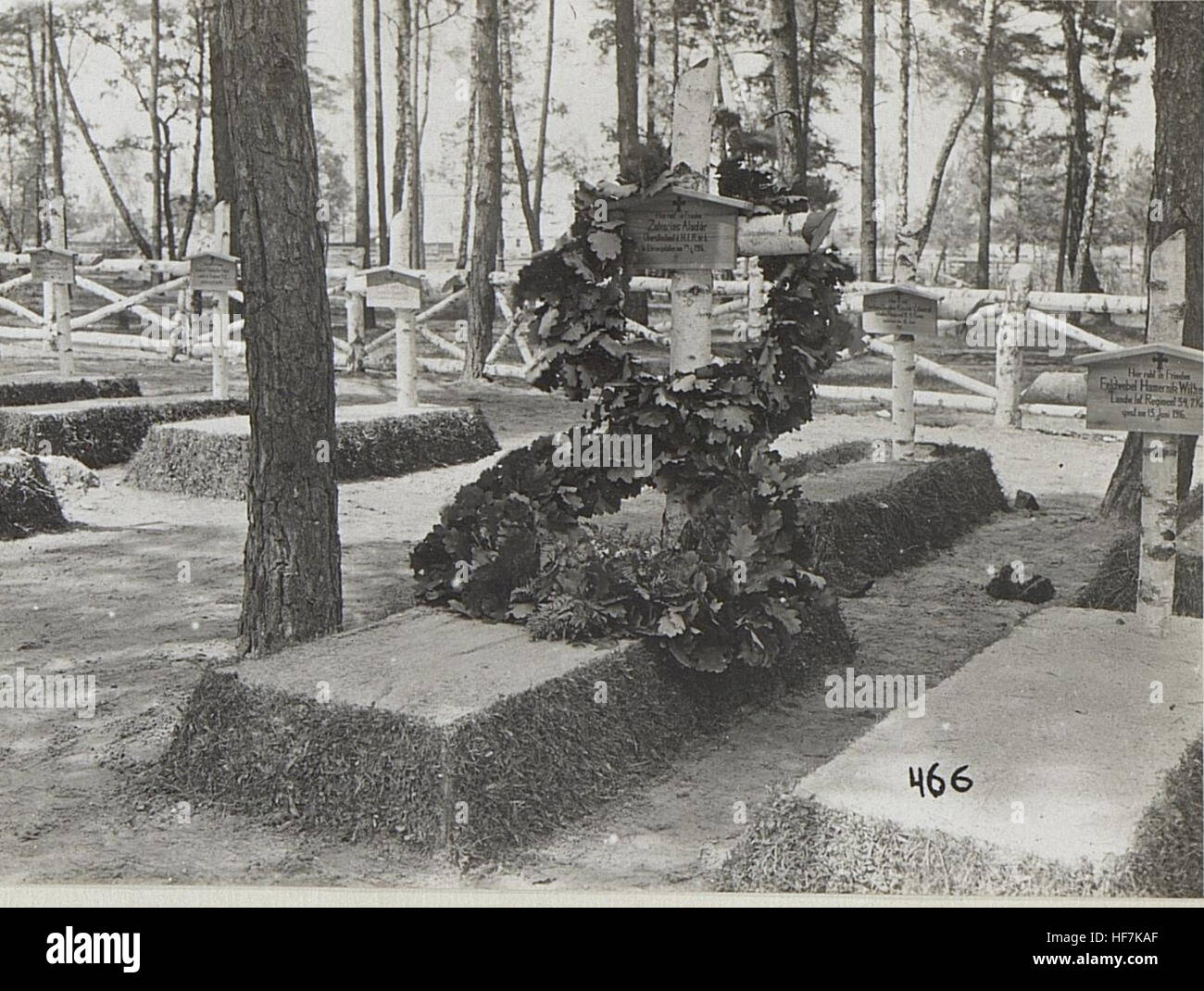 *Kriegsalbum 95* is a historical German album from World War I ...