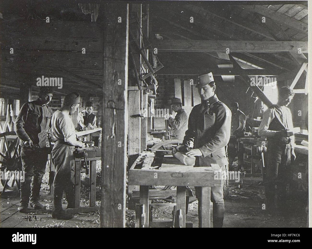 This image from the 'Kriegsalbum 95' collection documents World War I ...