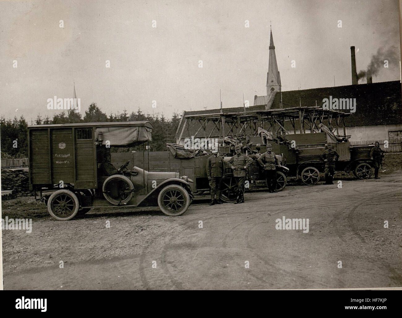 Army vehicles in world war i hi-res stock photography and images - Alamy