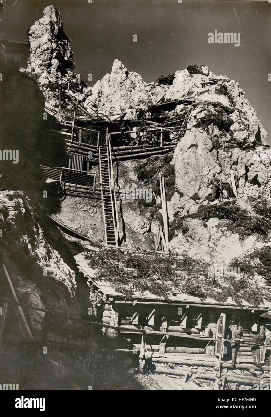 Military living quarters hi-res stock photography and images - Alamy