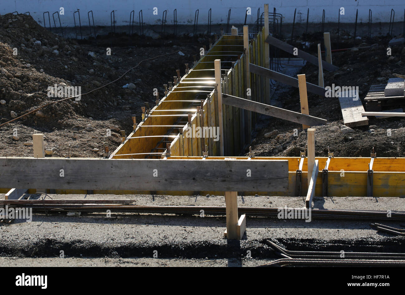 construction and installation of foundations with reinforced concrete ...