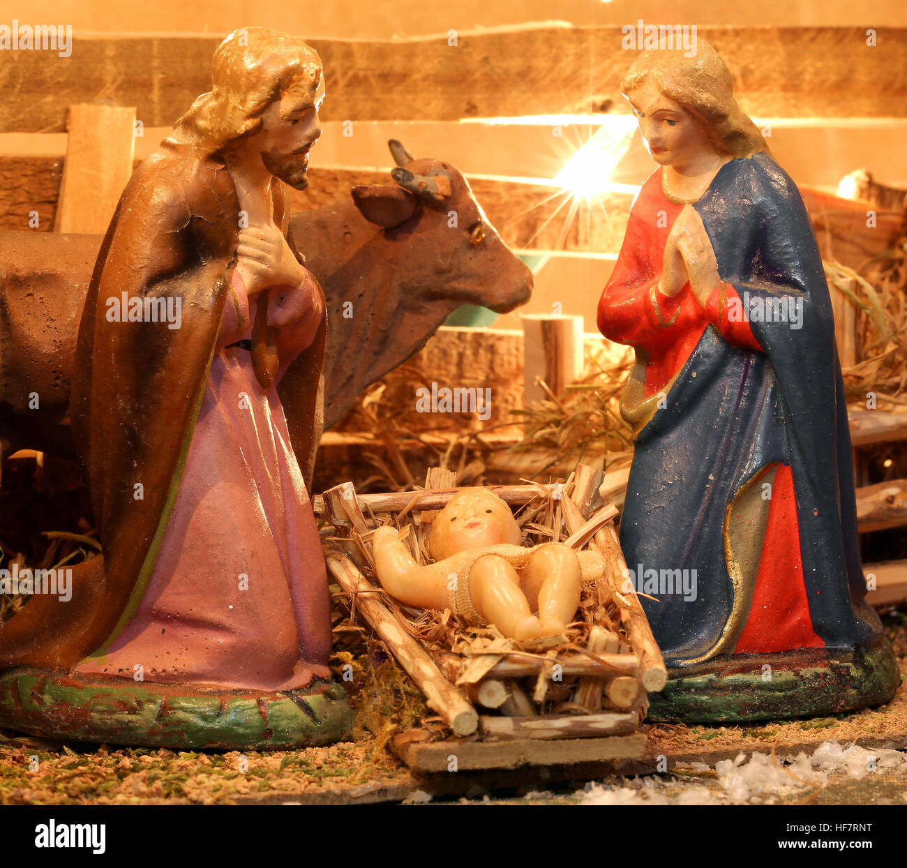 Traditional nativity scene with holy family in a manger Stock Photo - Alamy
