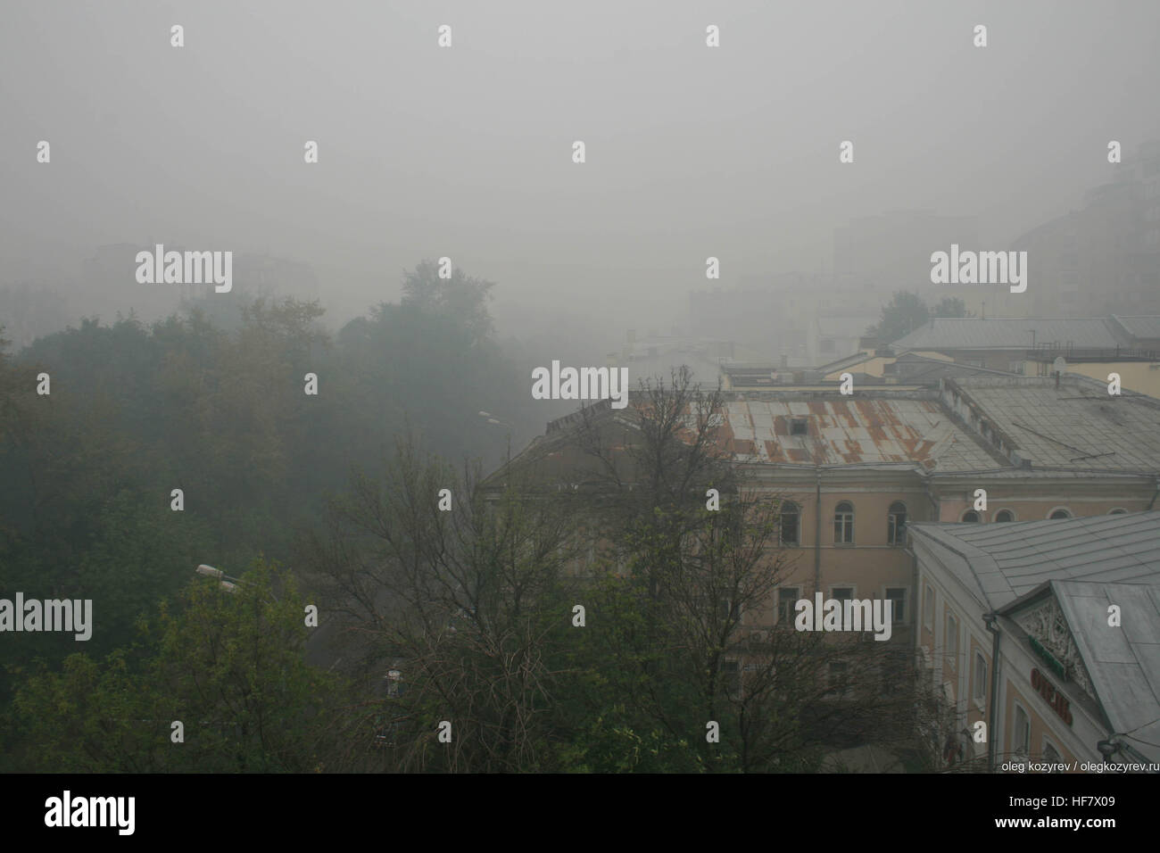 Moscow smoke 2010 hi-res stock photography and images - Alamy