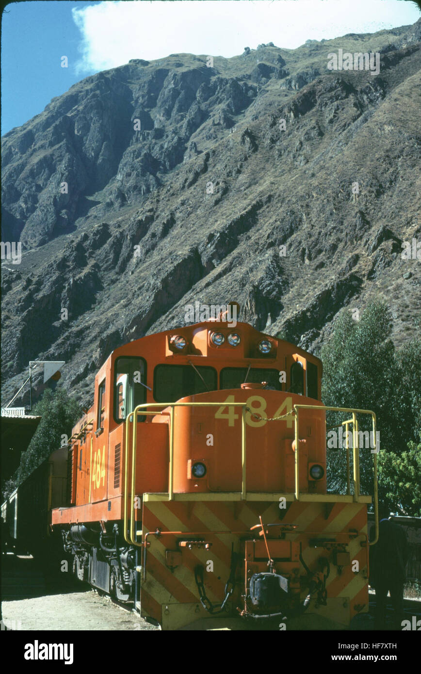 Pushing a train hi-res stock photography and images - Alamy