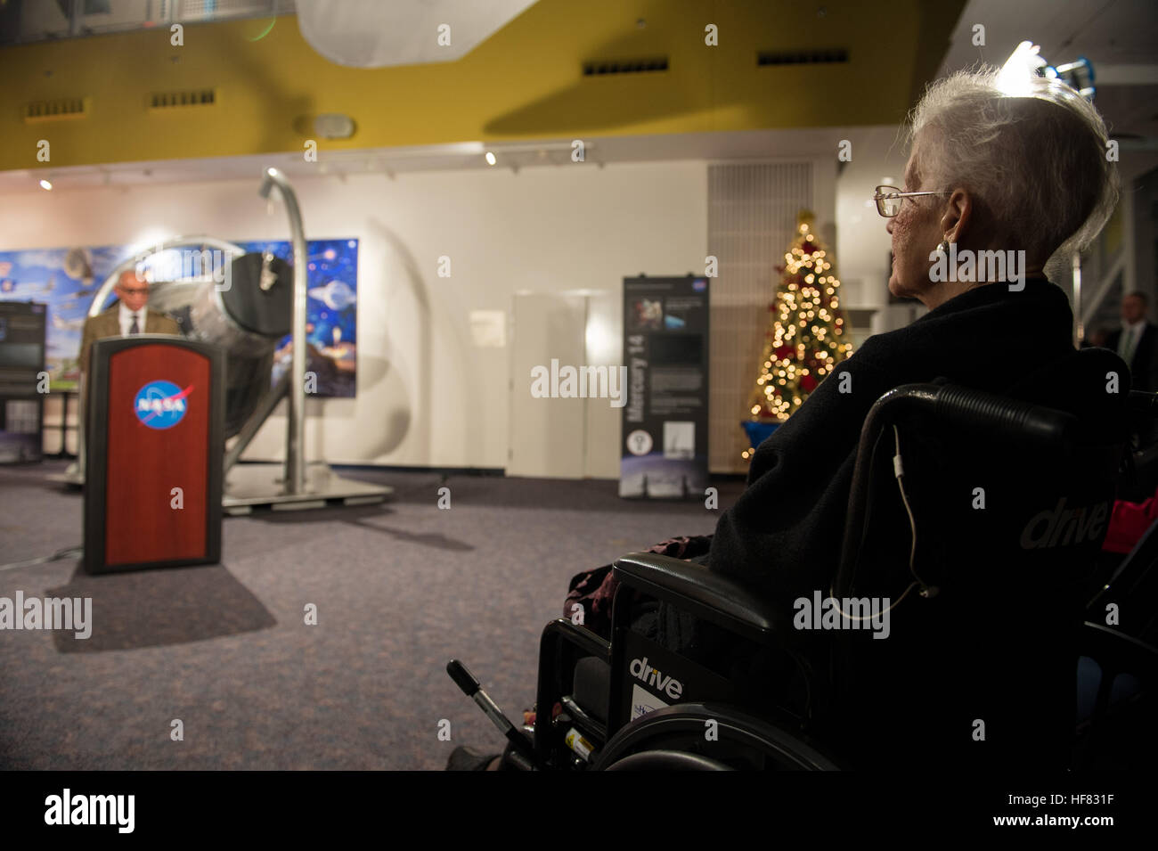 Katherine Johnson, NASA mathematician and physicist, is honored for her ...