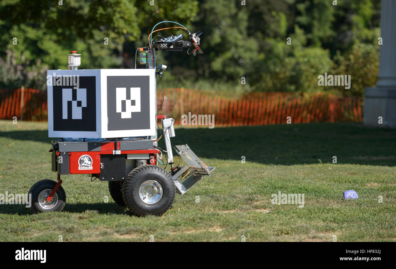 The MAXed Out team participates in the 2016 Sample Return Robot ...