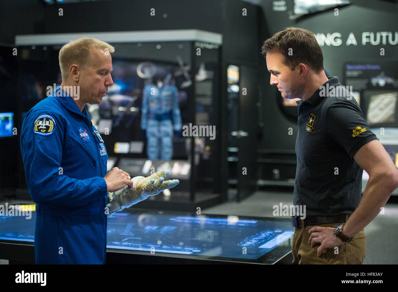 NASA astronaut Tim Kopra discusses the technology behind space gloves ...