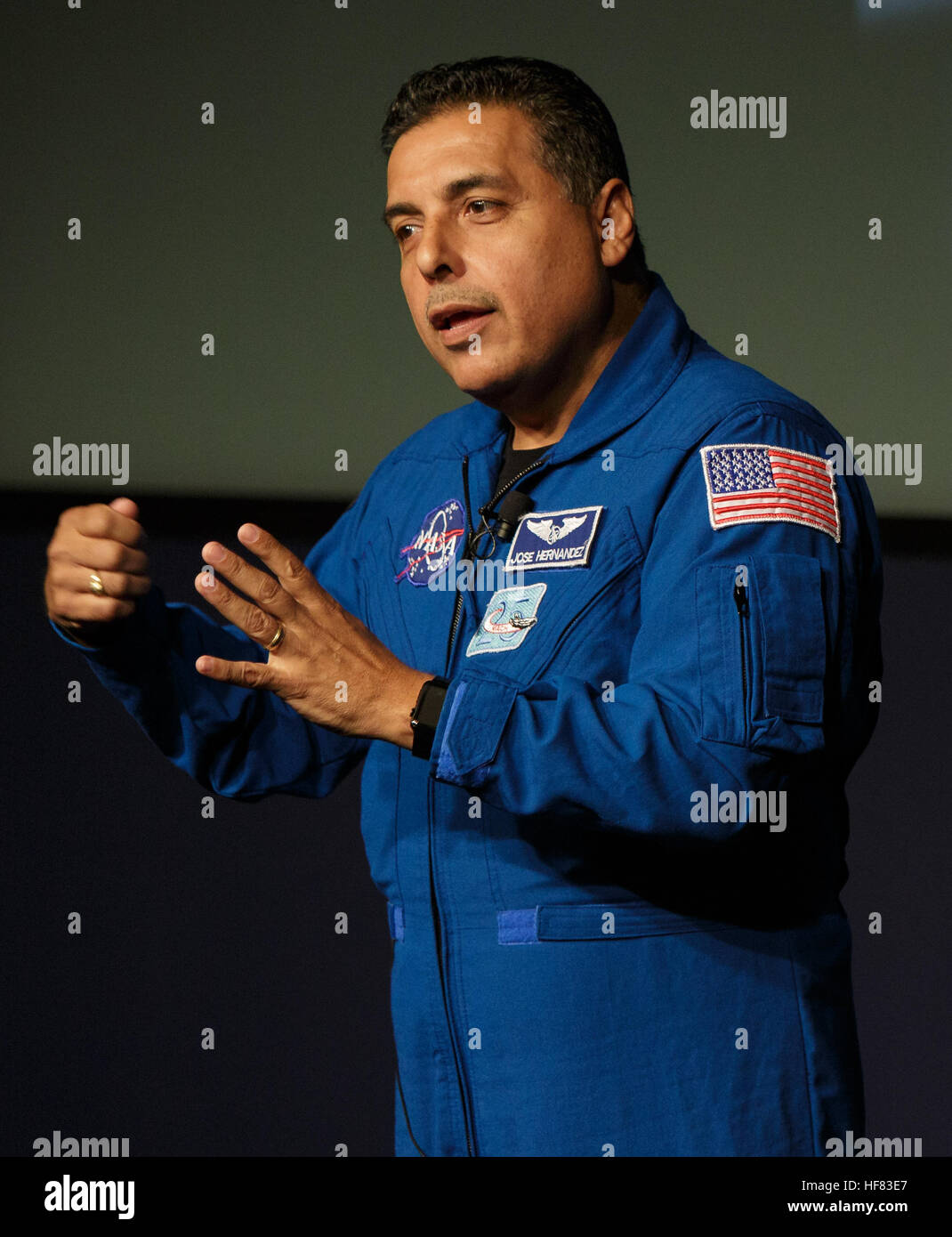 Jose hernandez astronaut hi-res stock photography and images - Alamy