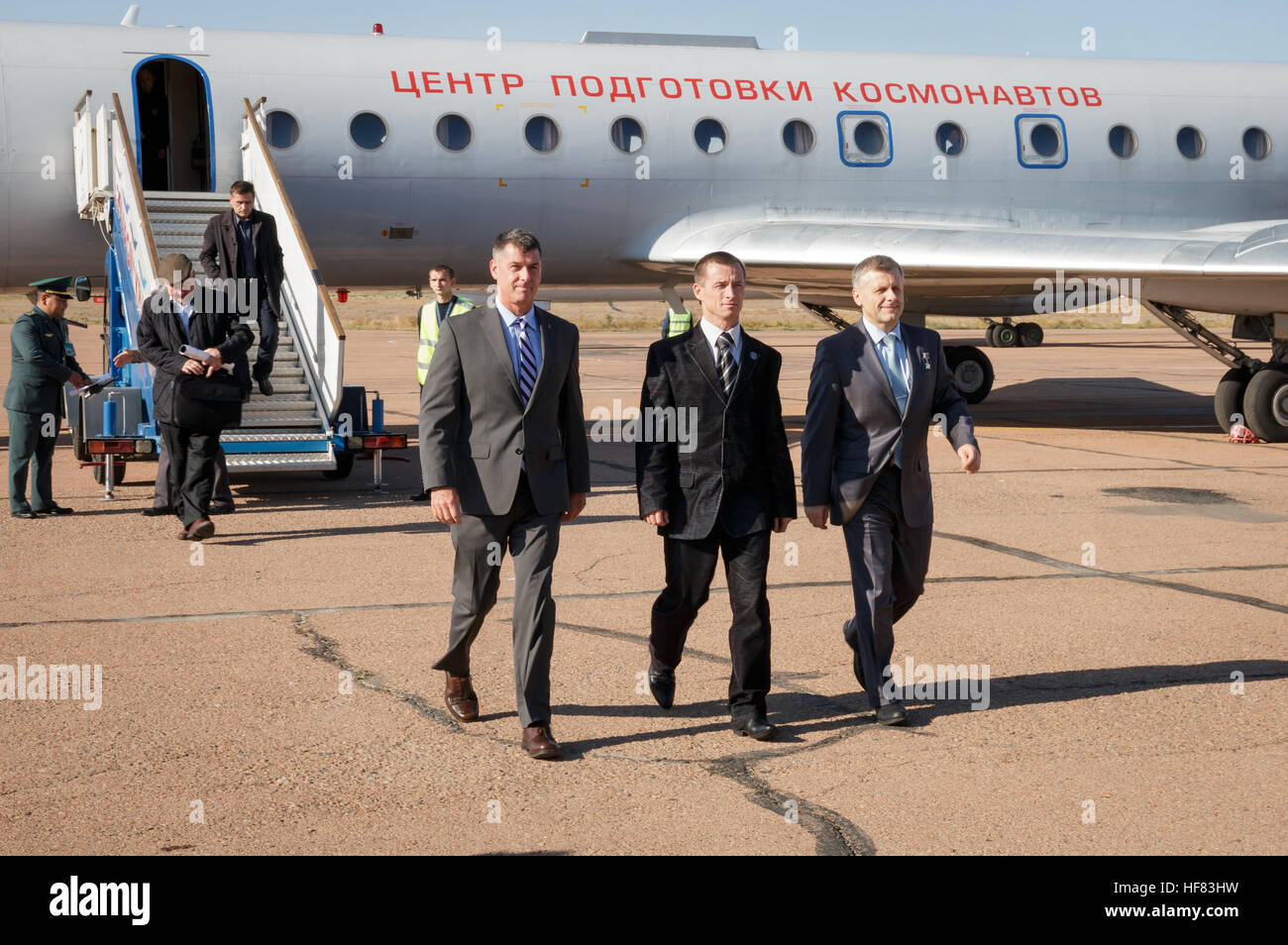 Expedition 49 crew members Shane Kimbrough (NASA), Sergey Ryzhikov ...