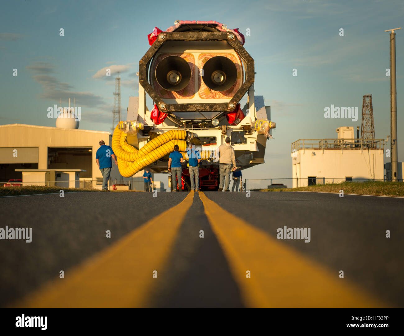Horizontal integration facility hi-res stock photography and images - Alamy