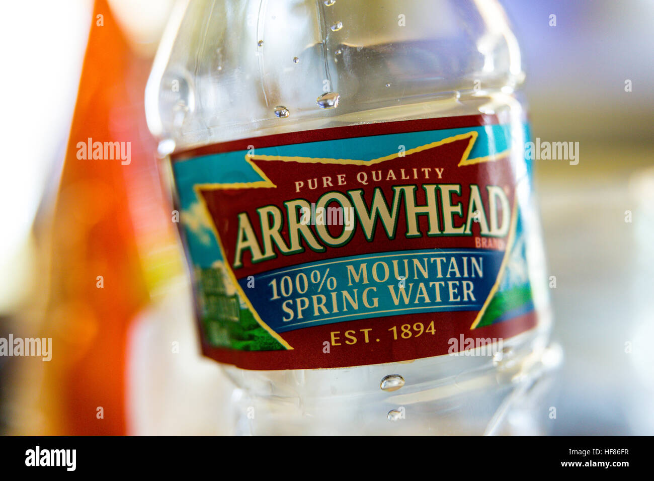 Arrowhead Water Logo