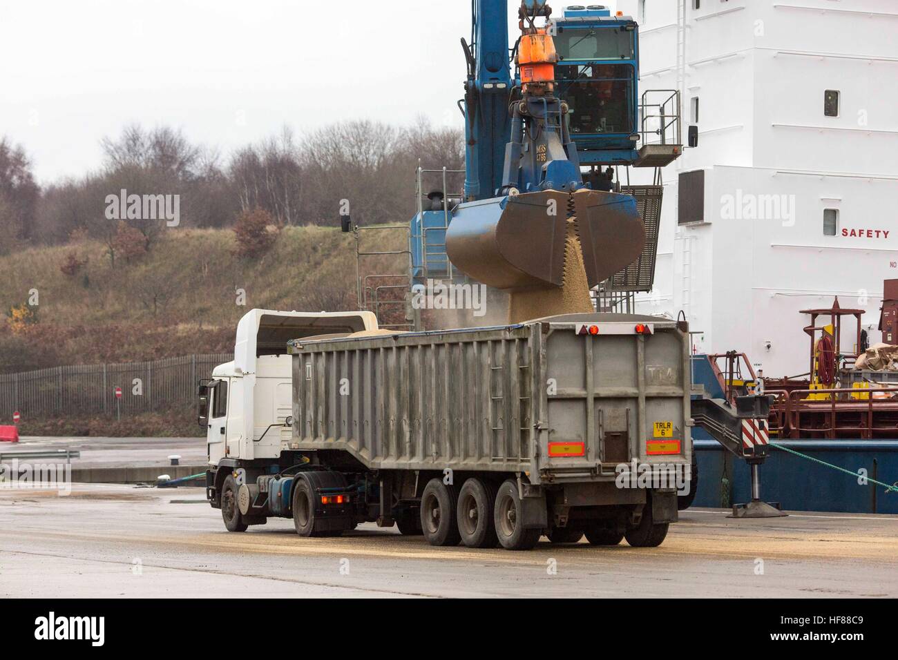 Associated British Ports - Garston , Liverpool . Unloading a ship Stock ...