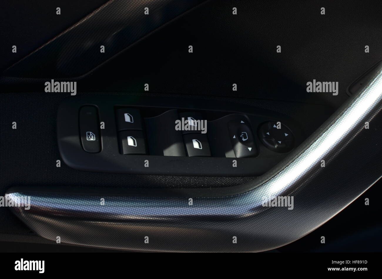 Automatic opening window hi-res stock photography and images - Alamy