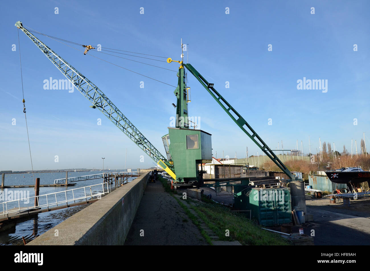 A shipyard crane on the quayside at Burnham-on-Crouch in Essex Stock ...